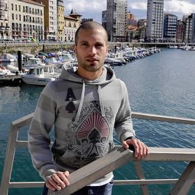 Alberto Lora: "Quiero continuar en el Sporting" - AS.com