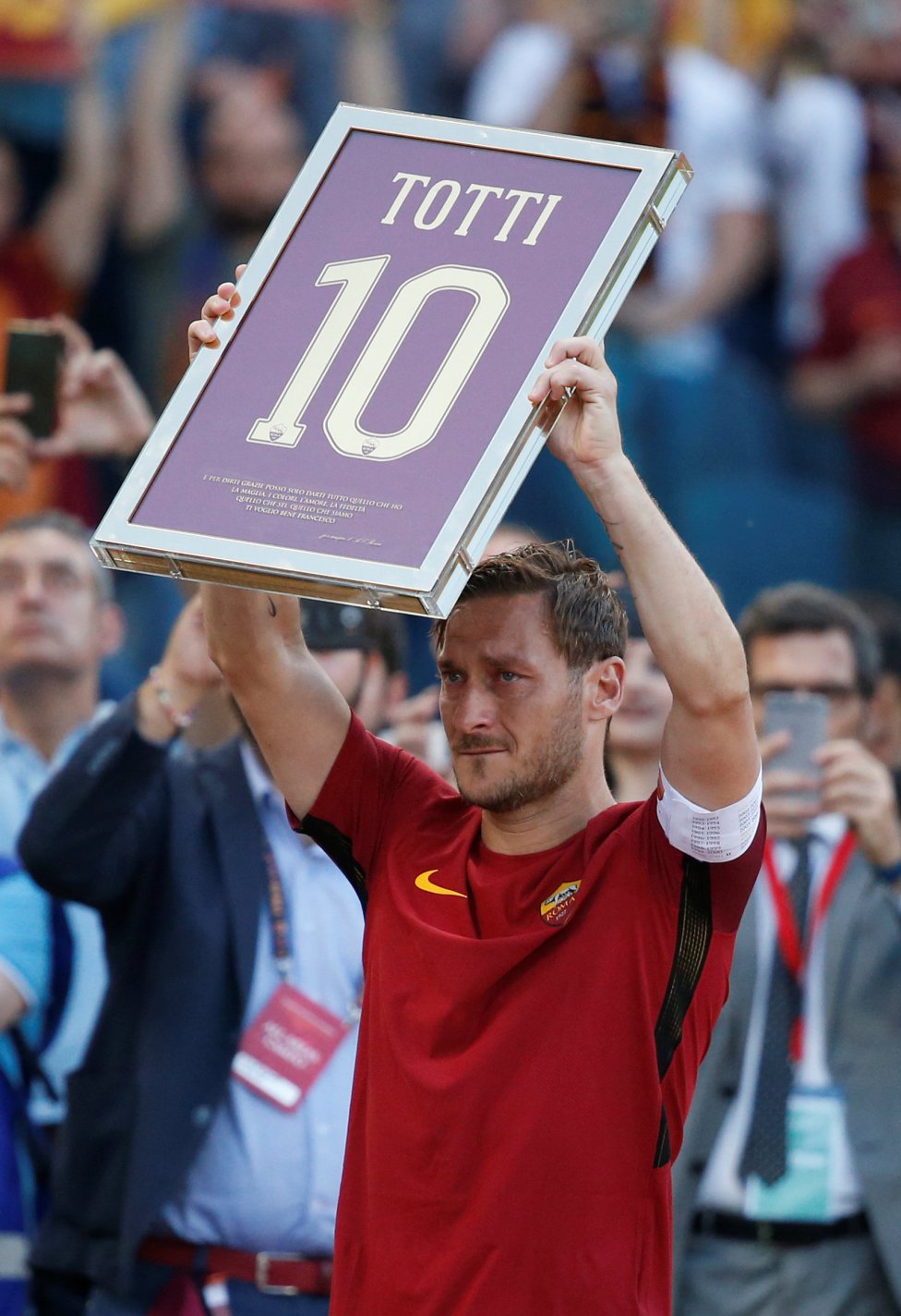 Fútbol: Emocionante despedida de Totti de la Roma - AS.com