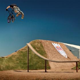 Corey Bohan se impone en la primera competición de BMX dirt slopestyle ...
