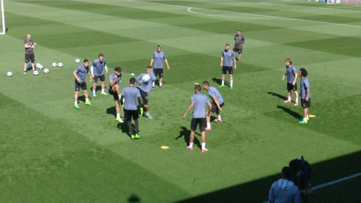 Champions League | Ronaldo: Real Madrid ace denies clear handball in ...